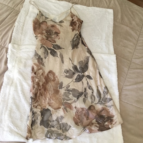 Max Studio | Dresses | Used Max Studio Blush Floral Print Slip Dress ...